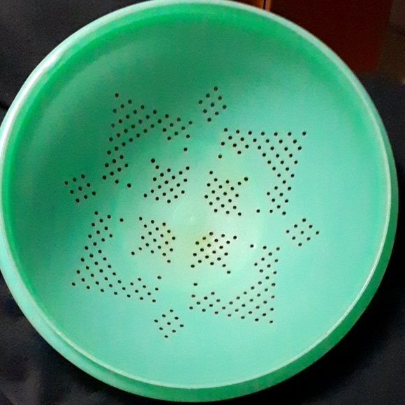 Tupperware | Kitchen | Vintage Jadeite Green Tupperware ...